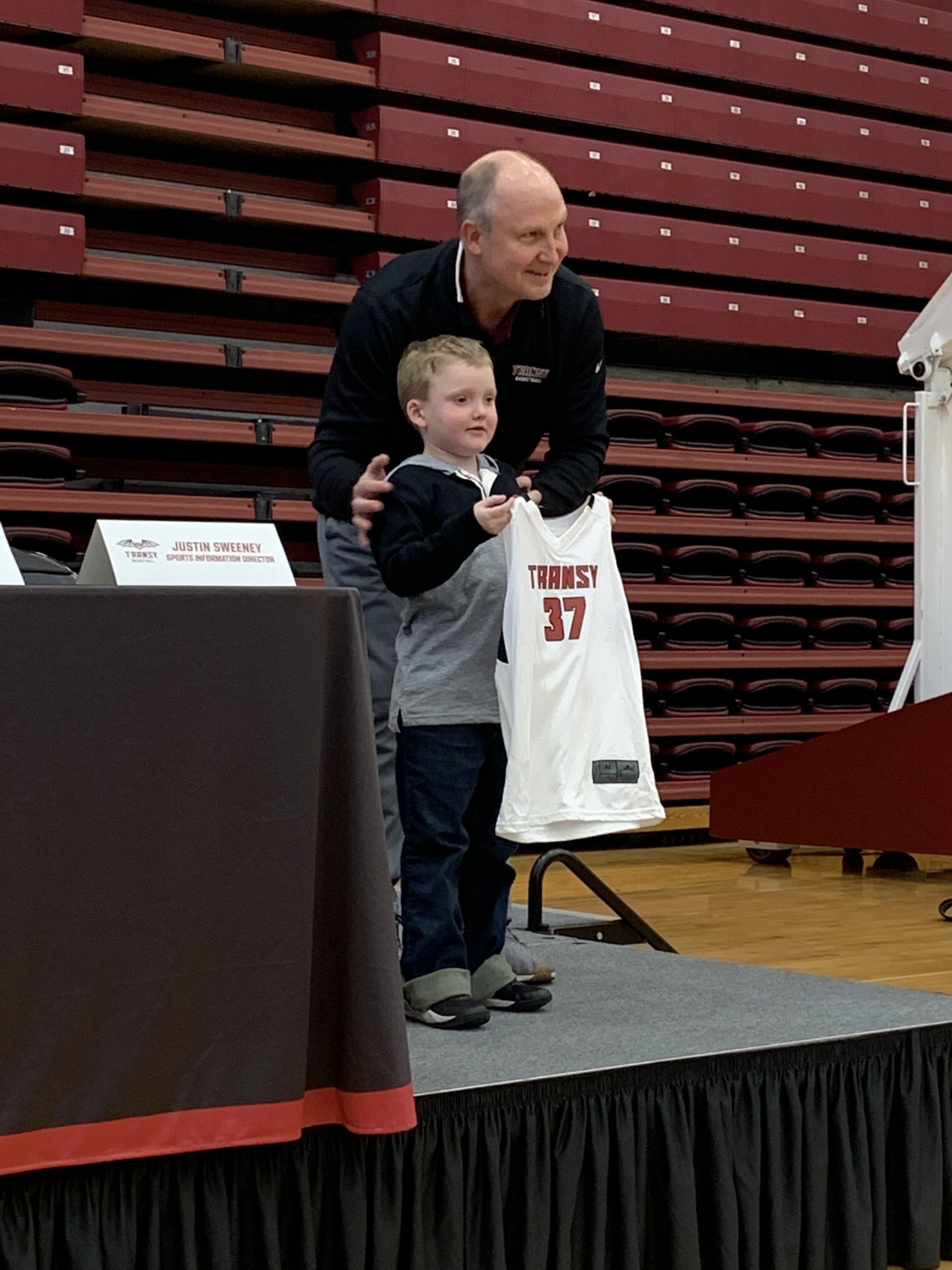 Transy men's basketball team welcomes a new addition - The Rambler